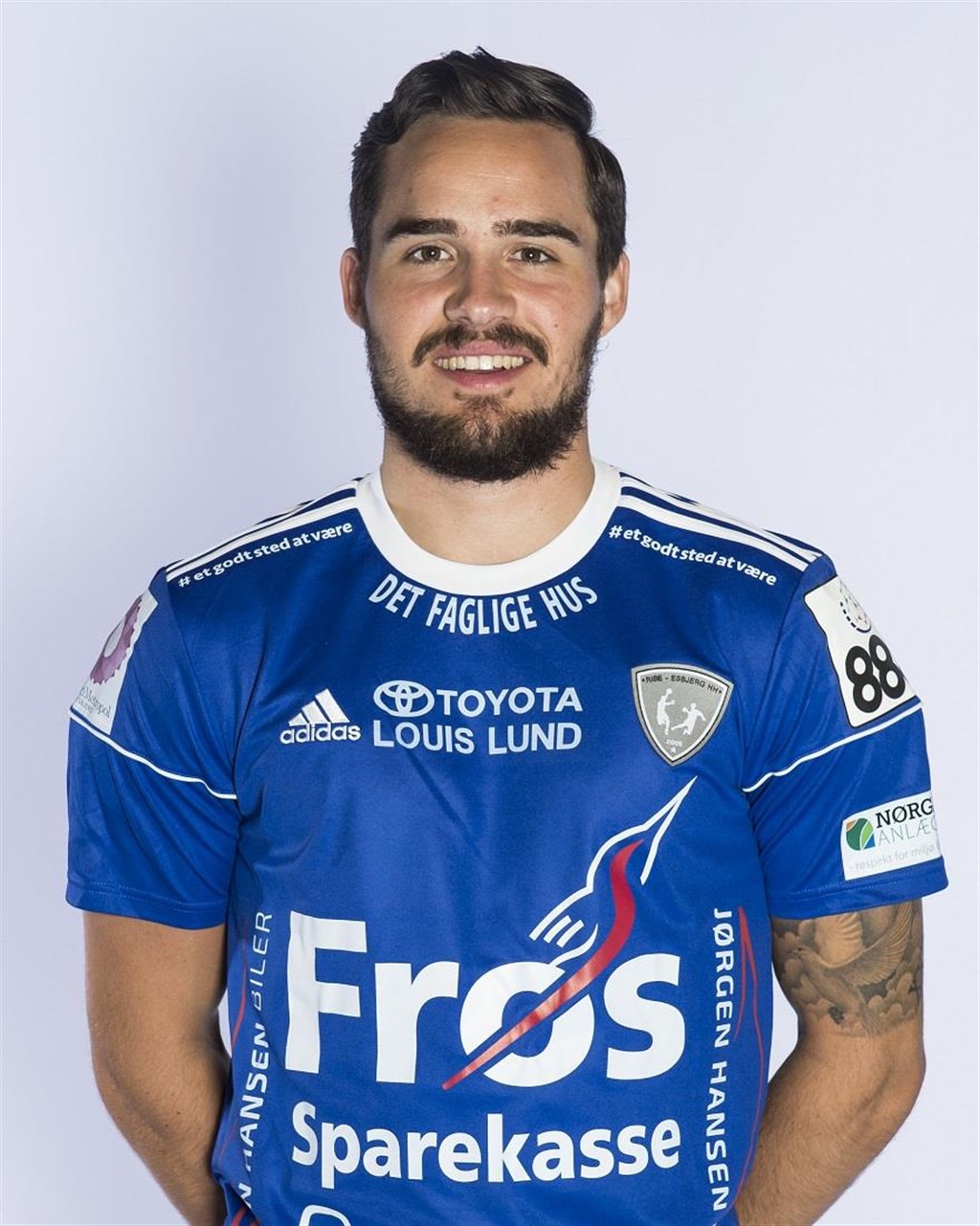 PELLE SCHILLING GULDAGER - Career & Statistics | EHF